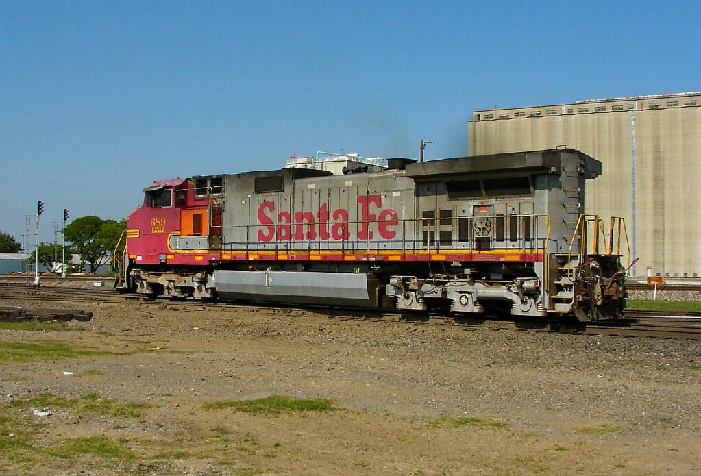 BNSF 689